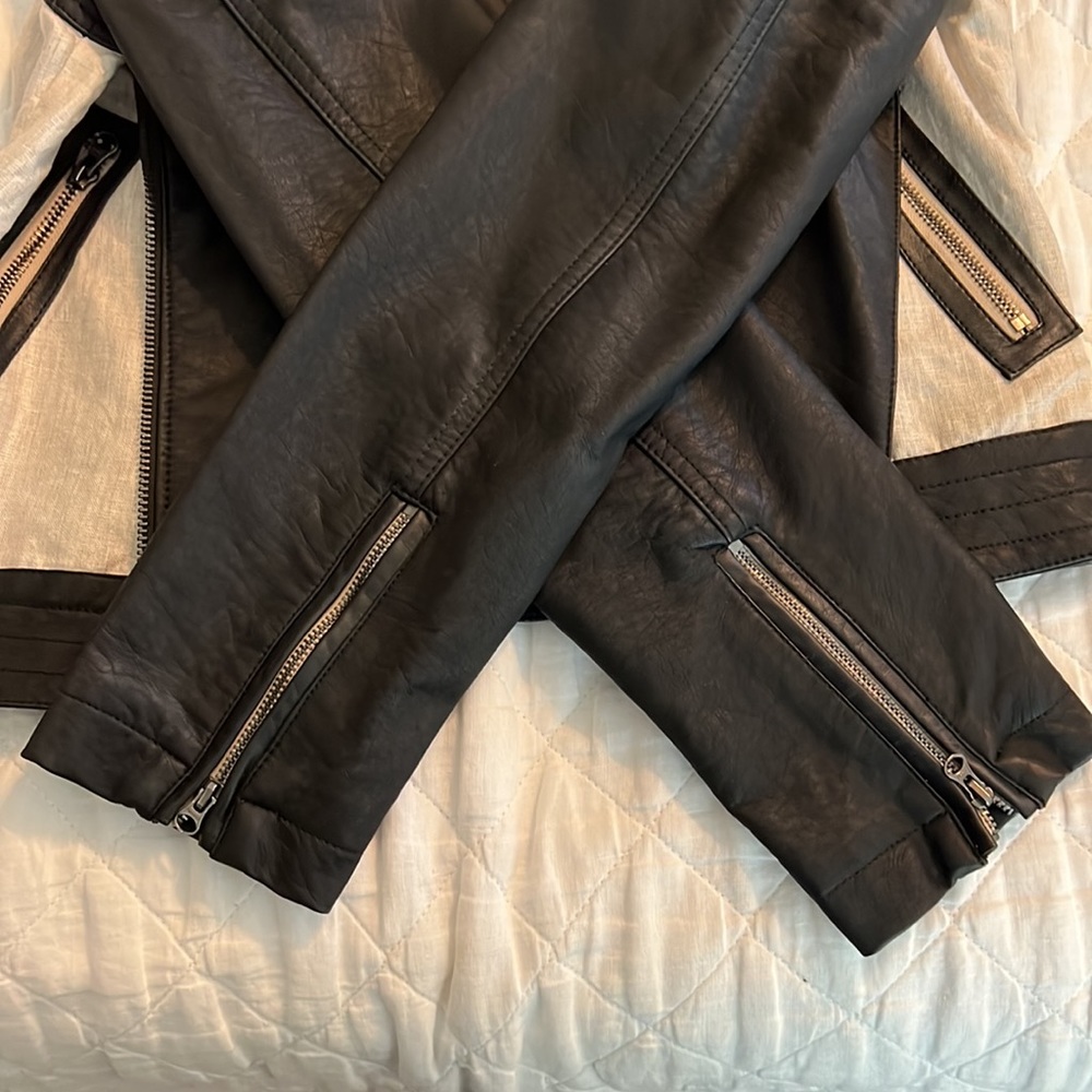 Two Tone Back & Cream Leather Jacket - Gem